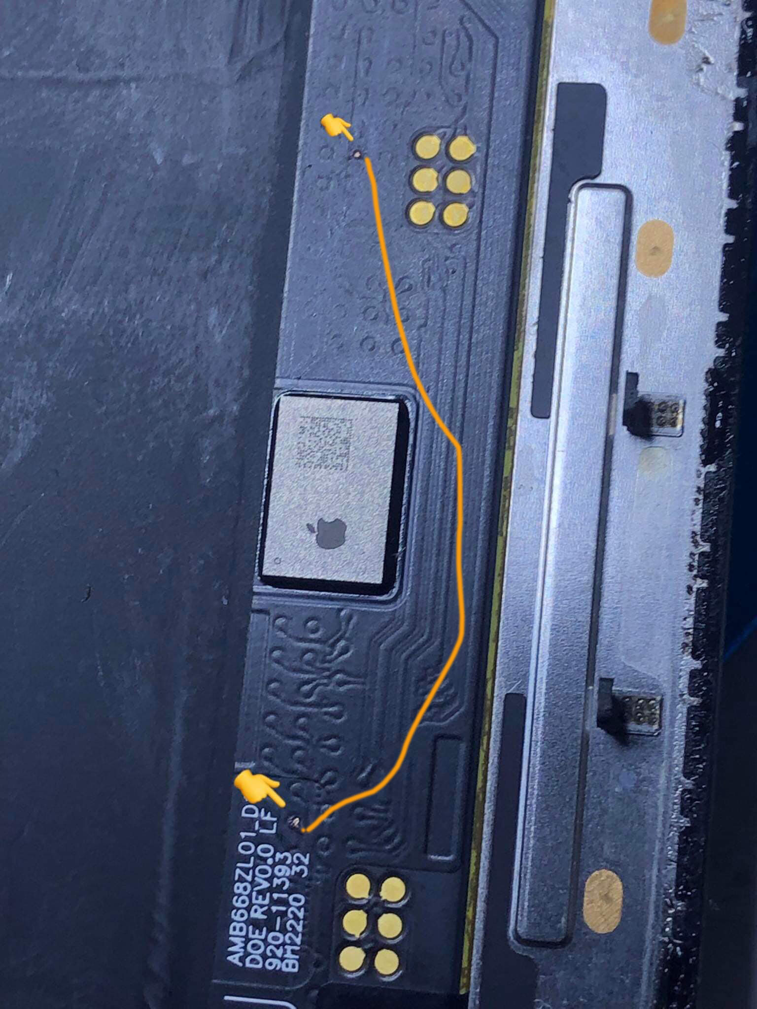 Solution for iPhone 13 Pro Max White or Green Screen Issue